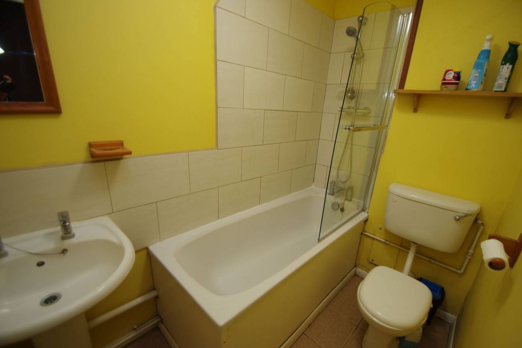 Purbeck House WD18, Watford,, 1 bed flat to rent, £1,100 pcm ...