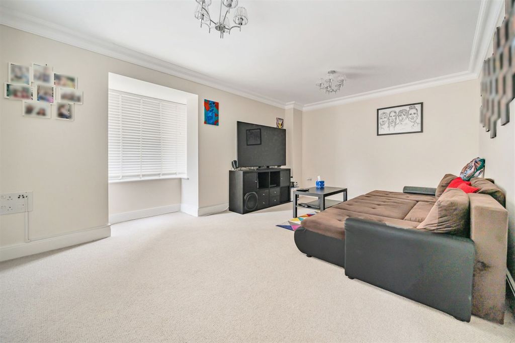 Brougham Lane, Pease Pottage RH11, 4 bed detached house for sale, £ ...