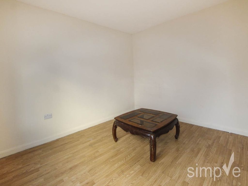 Hunters Grove, Hayes, Middlesex UB3, 3 bed property to rent, £2,350 pcm ...