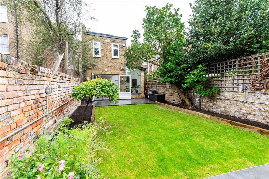 Lorn Road, Stockwell SW9, 3 bed semi-detached house for sale, £ ...