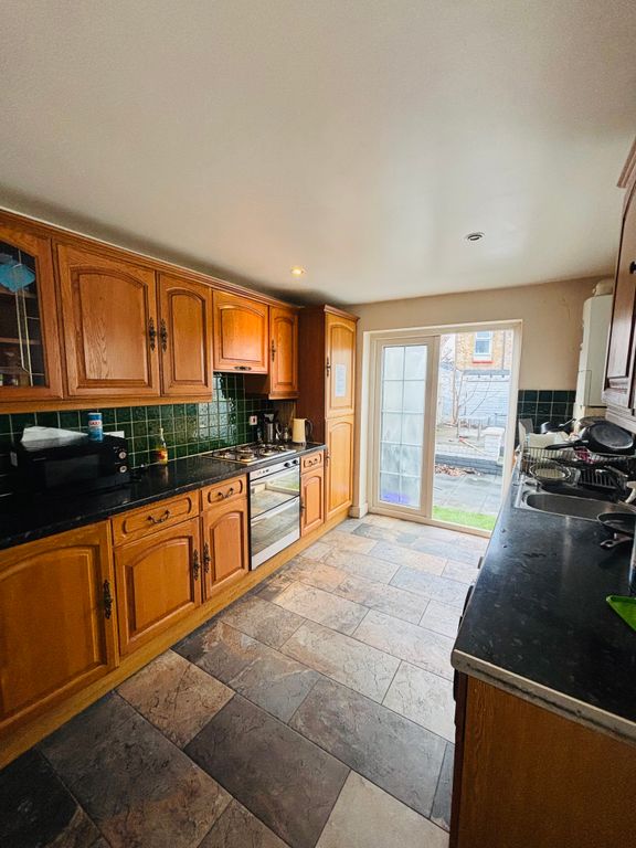 Natal Road, London SW16, Room to rent, £800 pcm | PrimeLocation