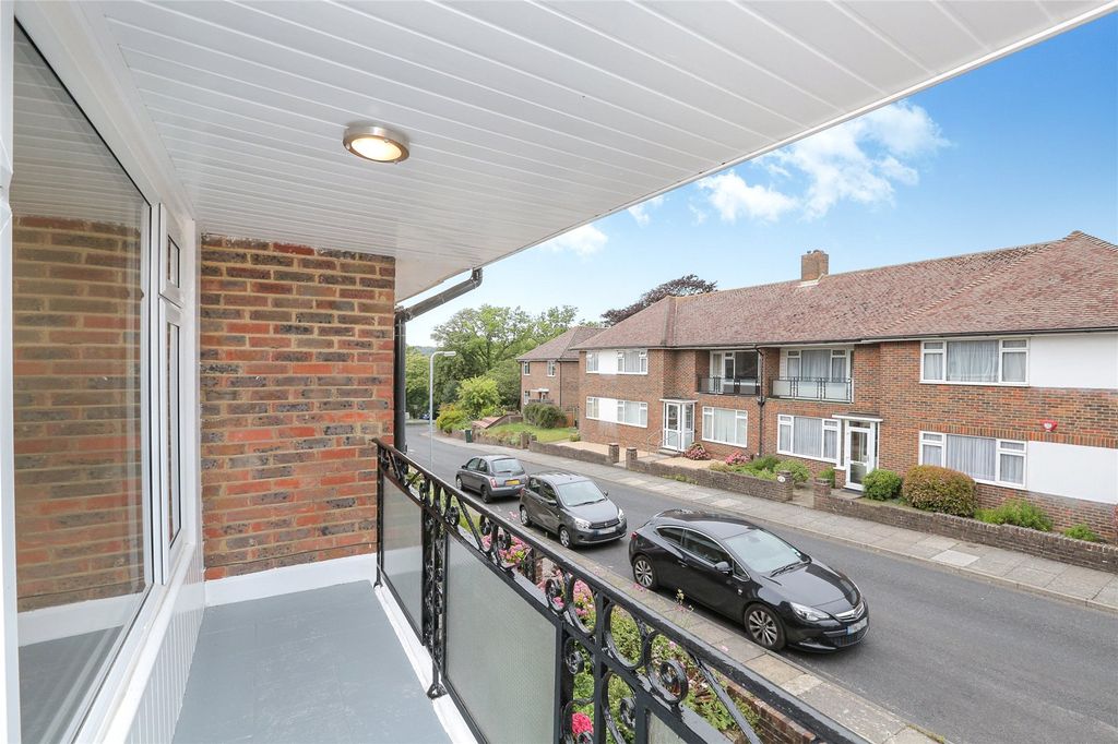 Surrenden Holt, Brighton, East Sussex BN1, 2 bed flat for sale, £ ...