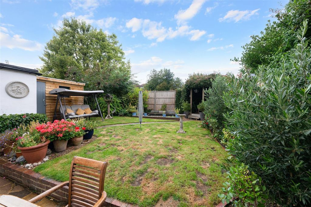 Pound Road, Banstead SM7, 3 bed semi-detached house for sale, £550,000 ...