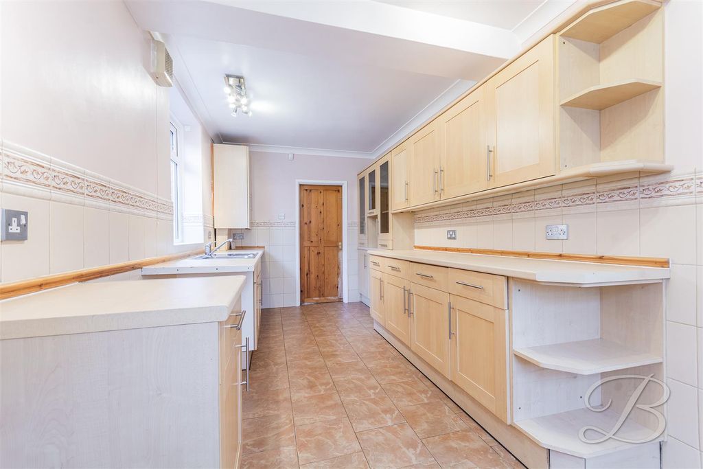 Sheepbridge Lane, Mansfield NG18, 3 bed semi-detached house for sale, £ ...