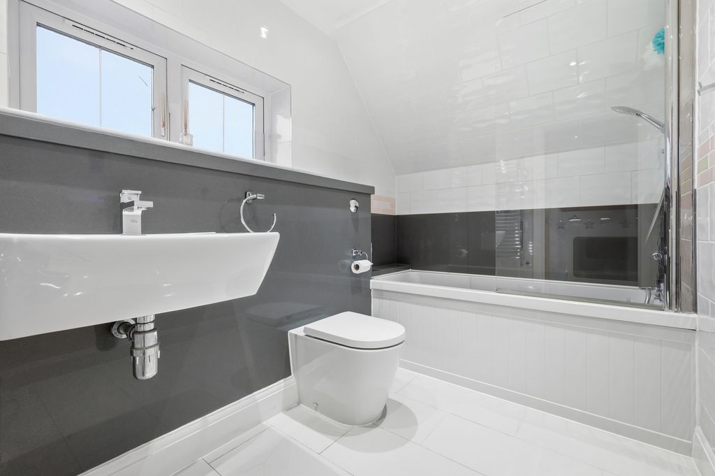 Priory Road, Tiptree CO5, 10 bed detached house for sale, £2,250,000 ...