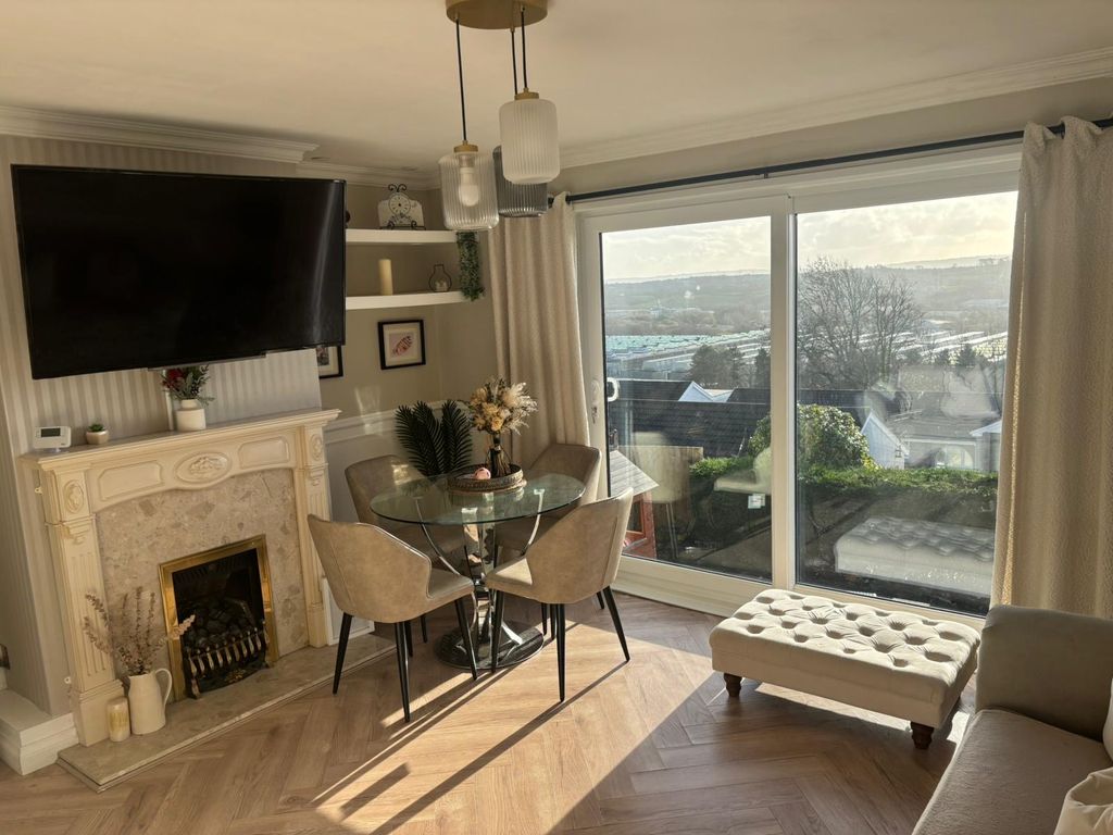 Pennant Road, Llanelli SA14, 3 bed detached bungalow for sale, £245,000 ...