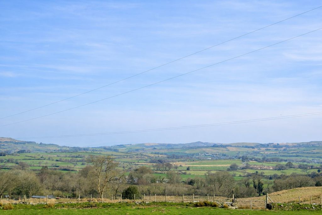 Pontrhydfendigaid, Ystrad Meurig SY25, 3 bed farm for sale, £310,000 ...