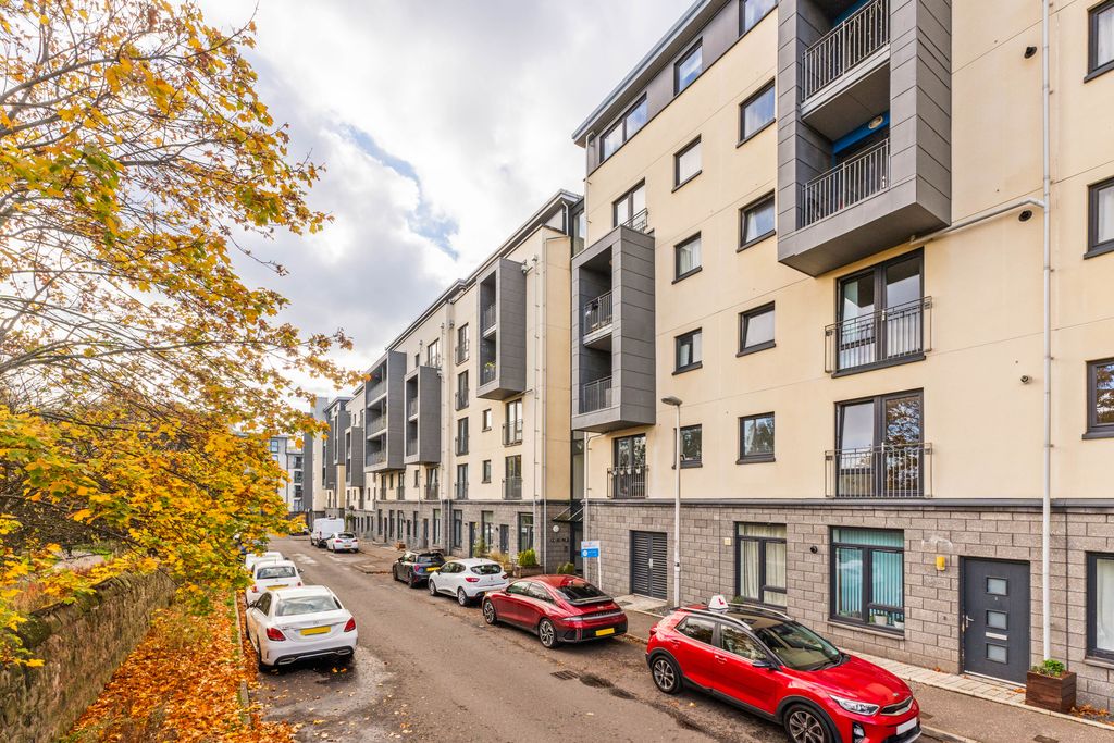 4/1 Lochend Butterfly Way, Lochend, Edinburgh EH7, 2 bed flat for sale ...