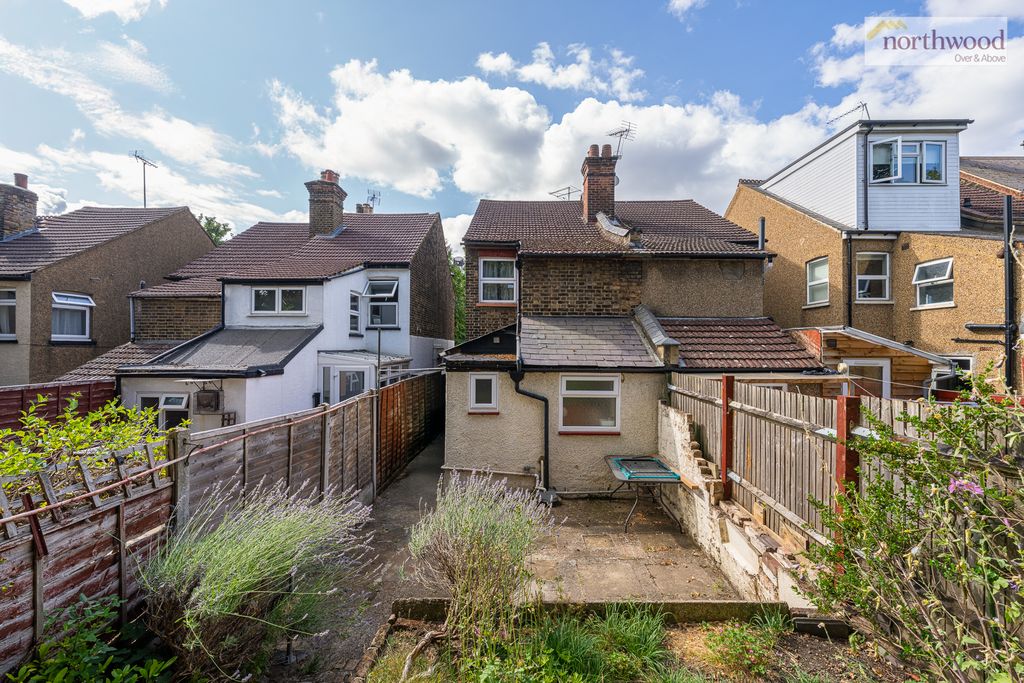 Water Lane, Watford WD17, 3 bed semi-detached house for sale, £450,000 ...