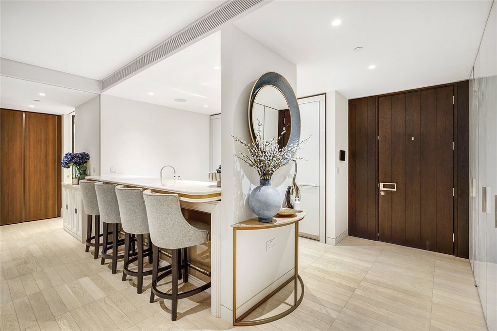 Cork Street, Mayfair W1S, 2 bed flat to rent, £18,850 pcm | PrimeLocation