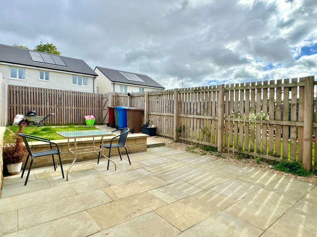 Ferguson Gardens, Falkirk FK2, 3 bed terraced house for sale, £210,000 ...