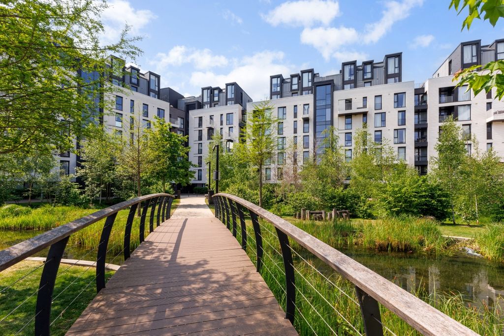 Hawthorn House, Forrester Way, London E15, 3 bed flat for sale, £ ...
