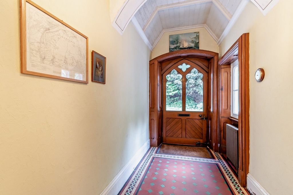Pilgrims Way, Wouldham, Rochester, Kent ME1, 6 bed detached house for ...