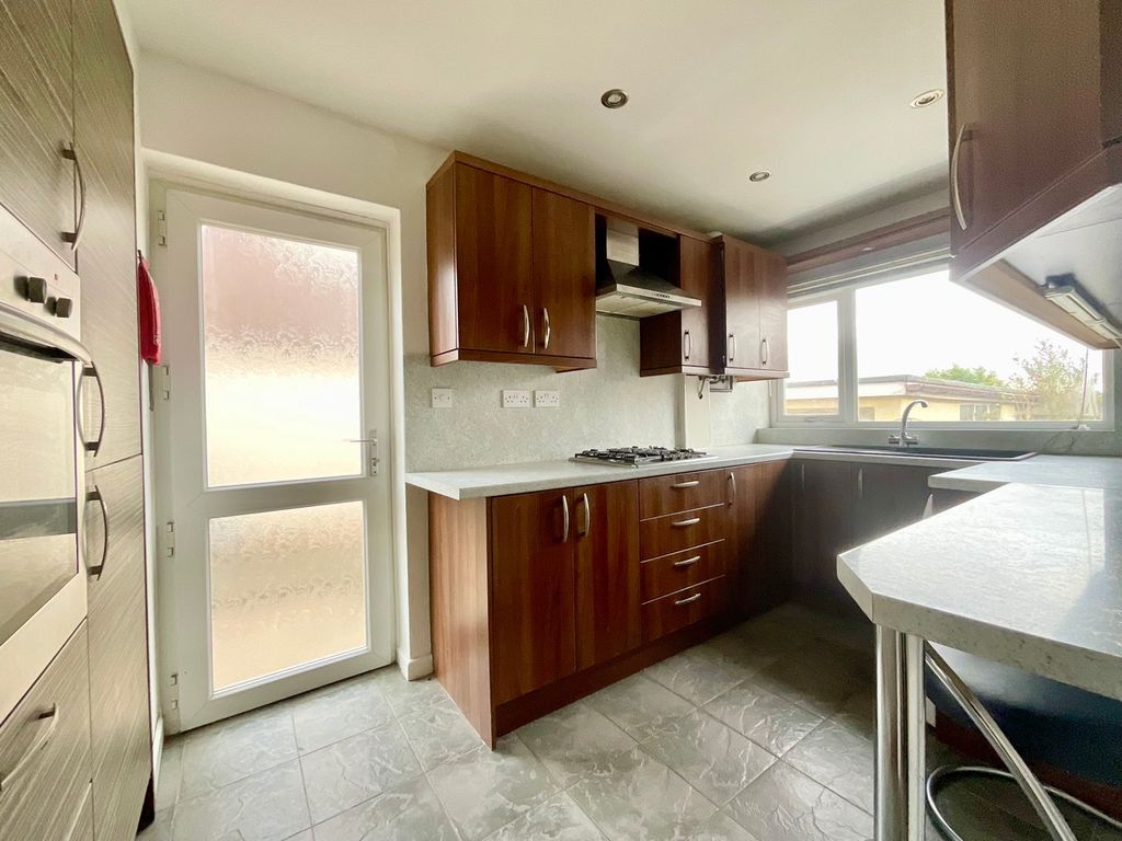 Eastfield Road, Caerleon, Newport NP18, 2 bed semi-detached house for ...