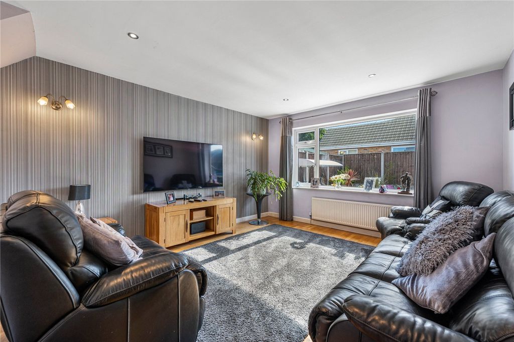 Bretton Road, Ravenshead, Nottingham, Nottinghamshire NG15, 3 bed ...