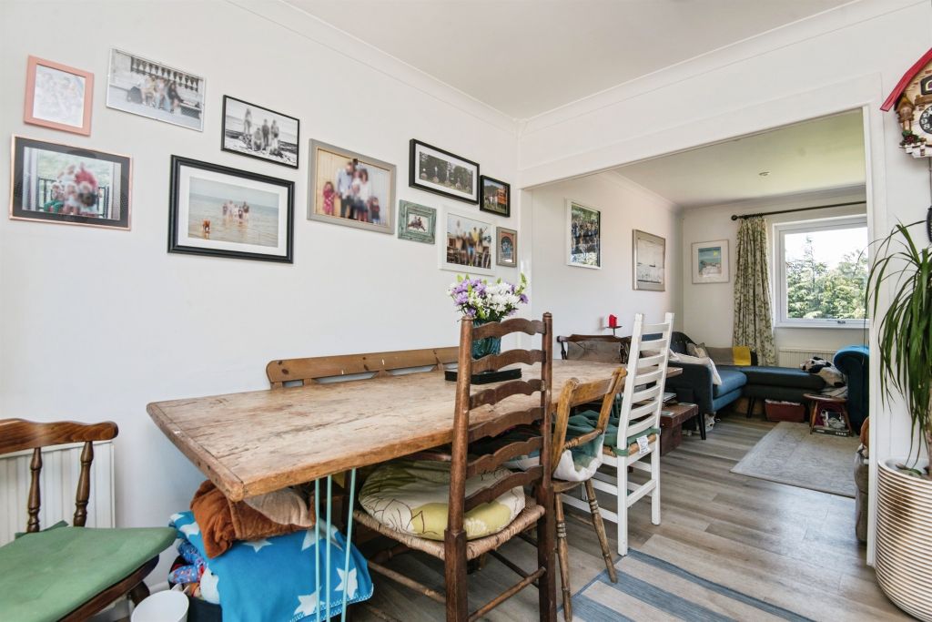 Musbury Road, Axminster EX13, 4 bed detached house for sale, £425,000 ...