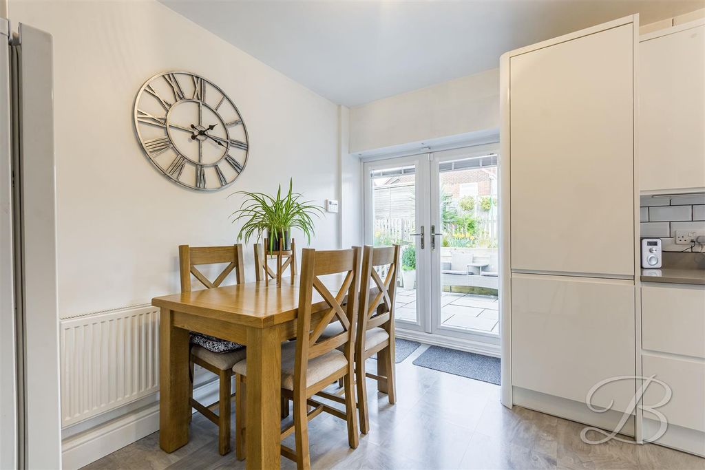 Ladybrook Lane, Mansfield NG18, 3 bed detached bungalow for sale, £ ...