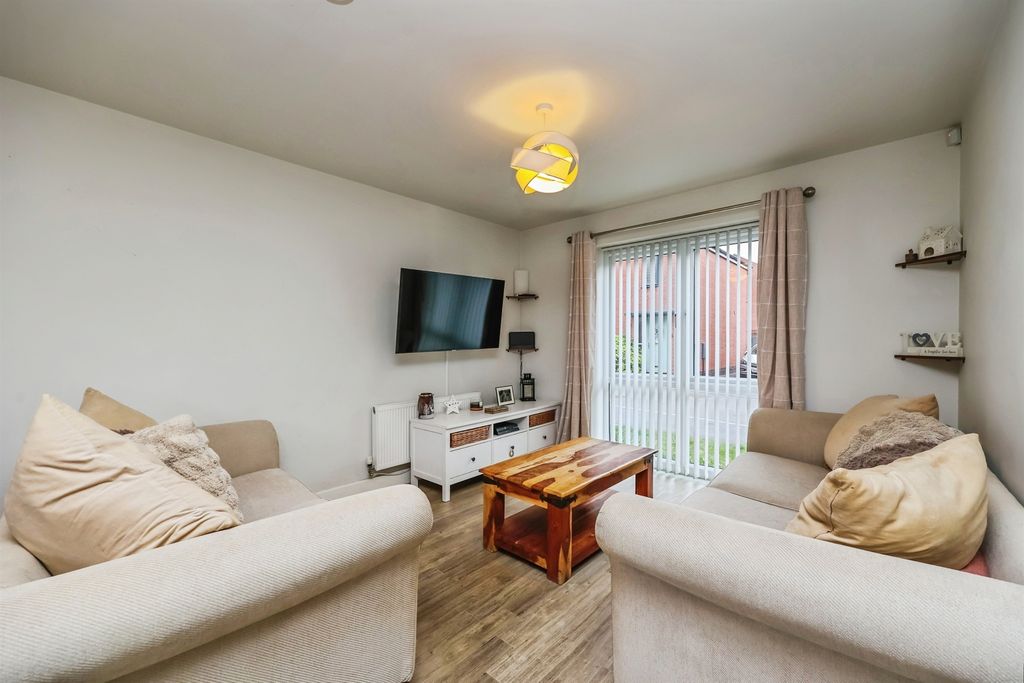 Garner Road, Giltbrook, Nottingham NG16, 3 bed semi-detached house for ...
