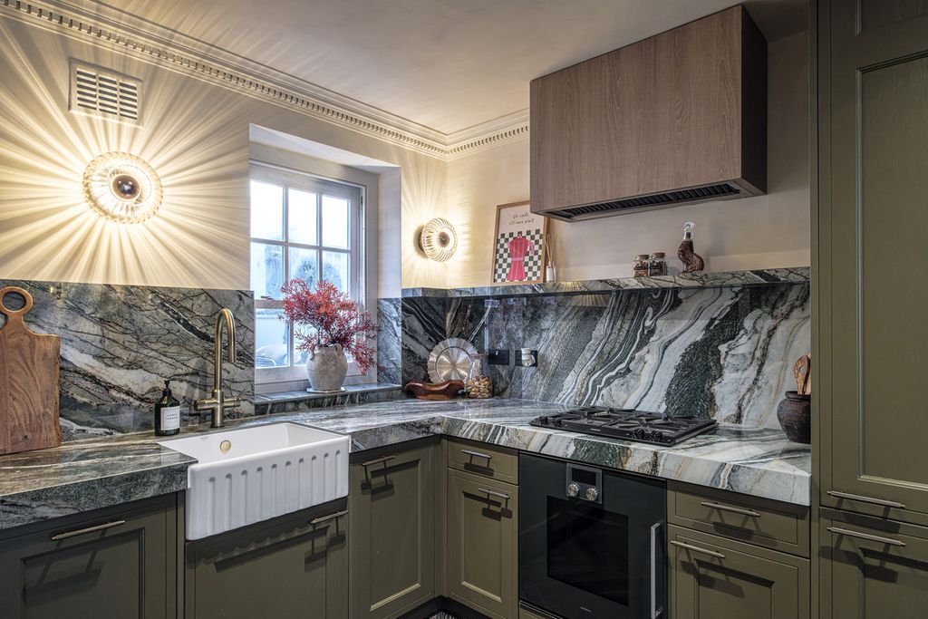Flask Walk, London NW3, 3 bed terraced house for sale, £2,500,000 ...