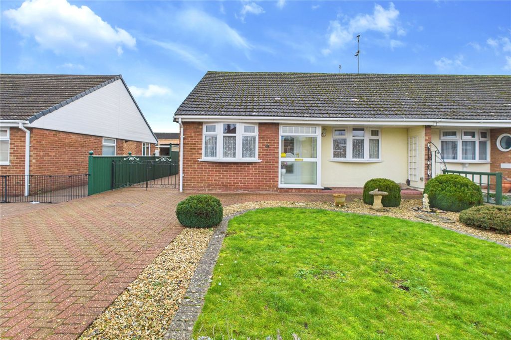 Witham Way, Upper Stratton, Swindon SN2, 3 bed bungalow for sale, £ ...