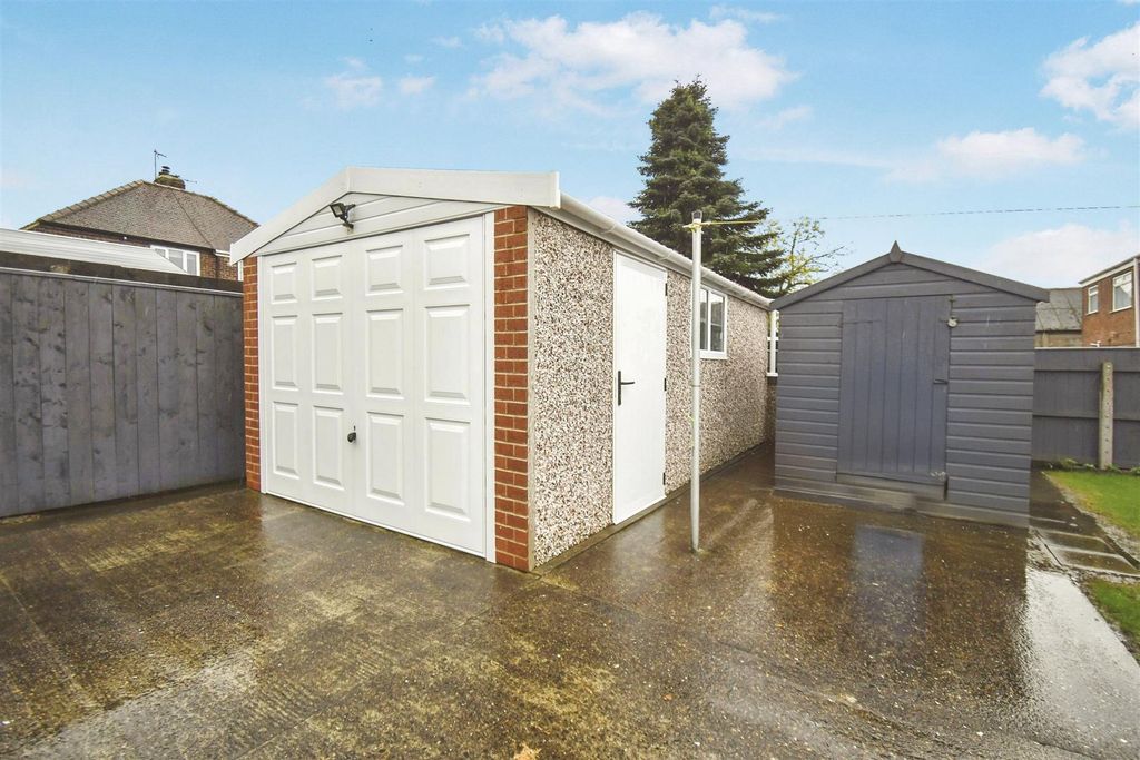 Truro Close, Sutton HU7, 3 bed semi-detached house for sale, £165,000 ...