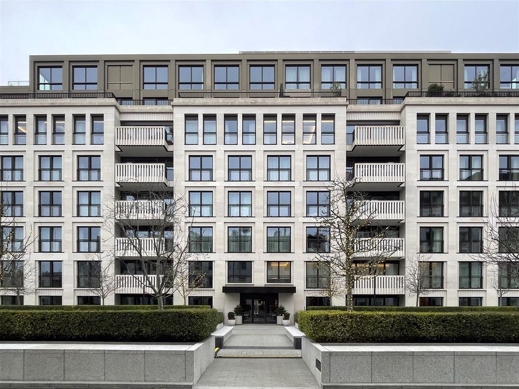 Chelsea Barracks, Mulberry Square SW1W, 3 bed flat for sale | PrimeLocation