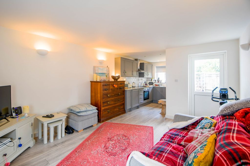 West Street, Eastbourne BN21, 2 bed end terrace house for sale, £ ...