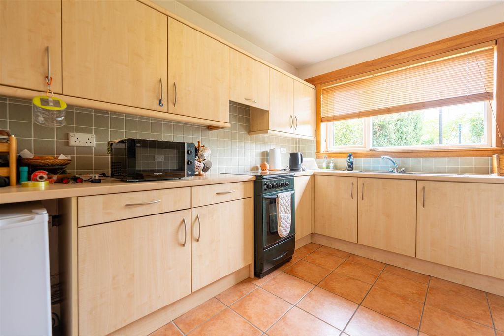 High Street, Burrelton, Blairgowrie PH13, 3 bed property for sale, £ ...