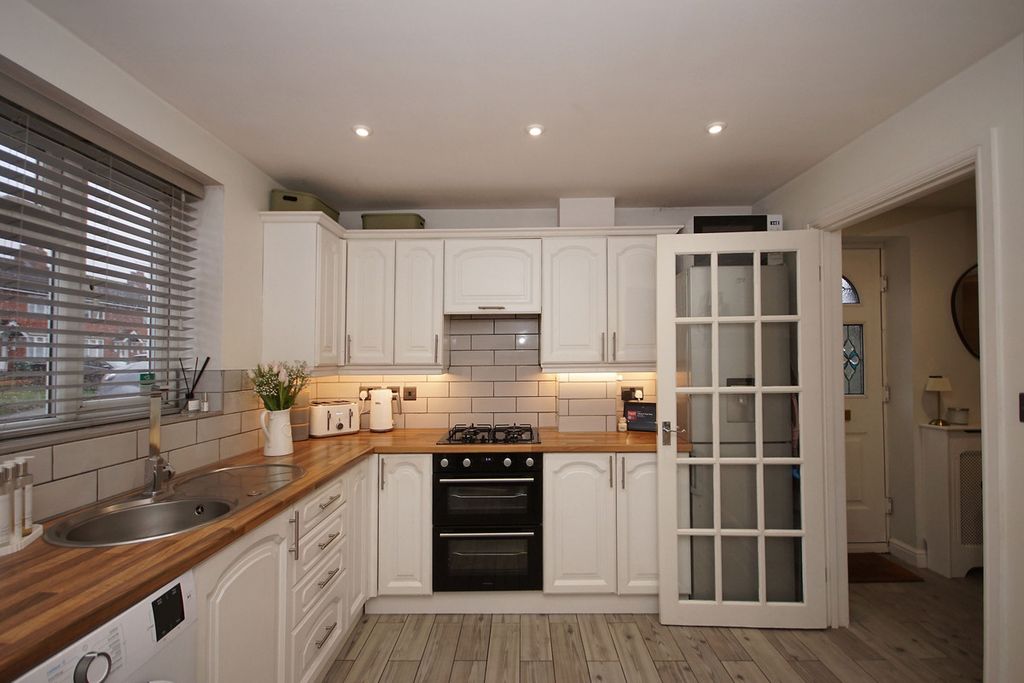 The Leys, Gloucestershire GL13, 2 bed end terrace house for sale, £ ...