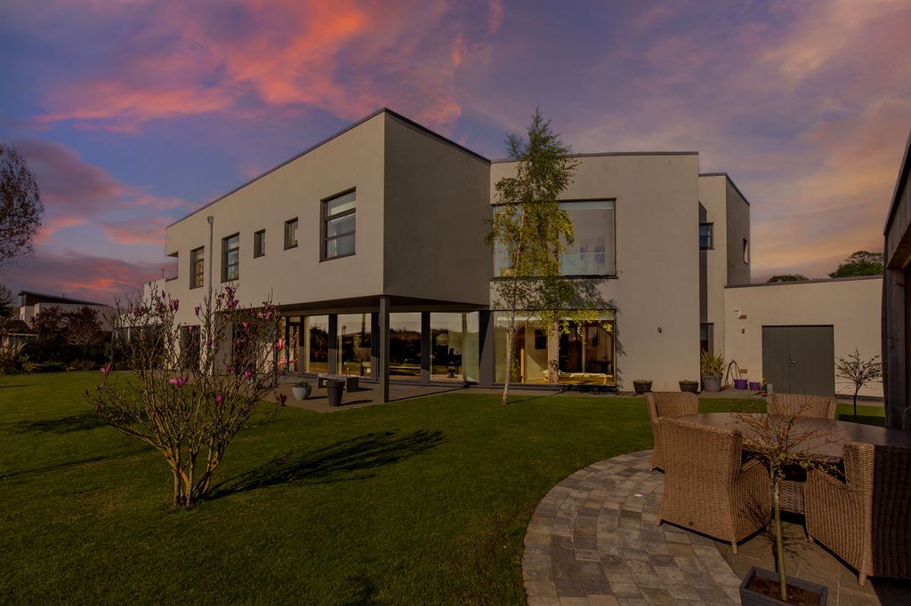 Castle Gogar Rigg, Gogar, Edinburgh EH12, 5 bed detached house for sale ...