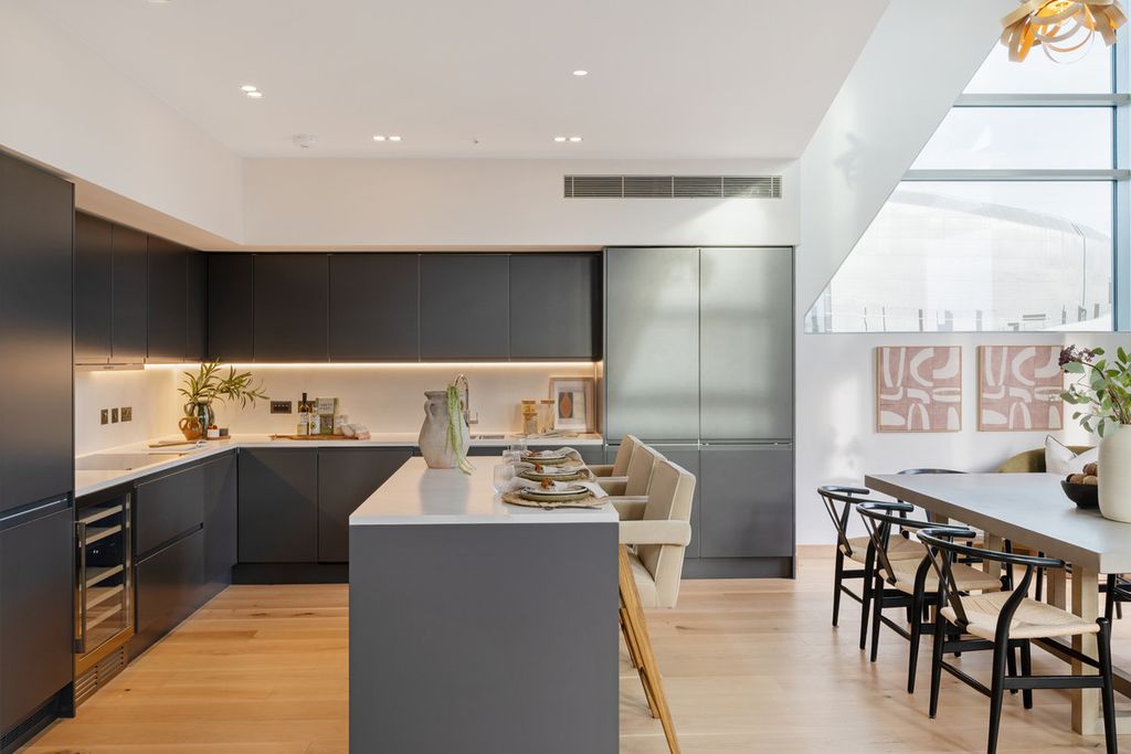 Betterton Street, London WC2H, 3 bed penthouse for sale, £4,500,000 ...
