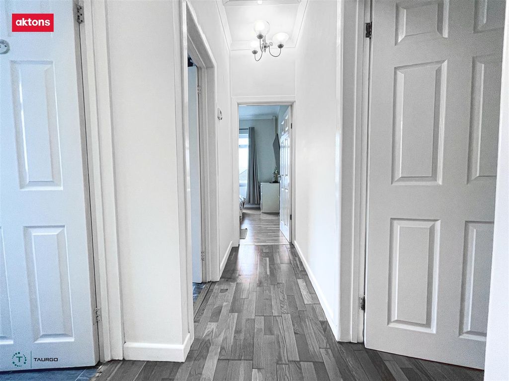 Energlyn Close, Caerphilly CF83, 2 bed semi-detached bungalow for sale ...