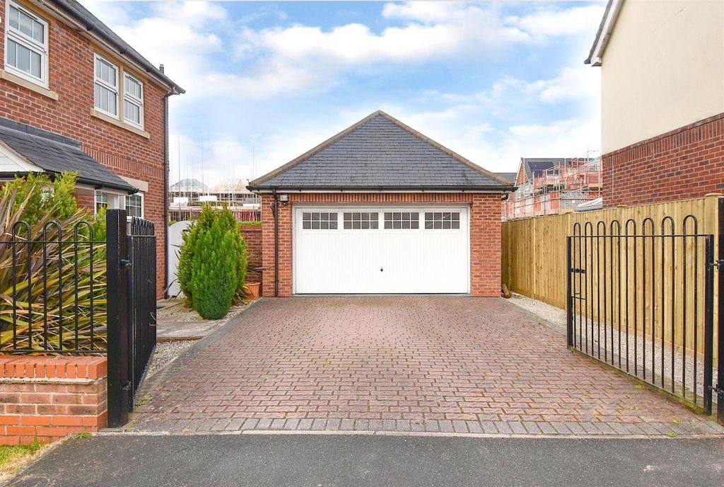 Whittaker Close, Congleton CW12, 4 bed detached house for sale, £ ...