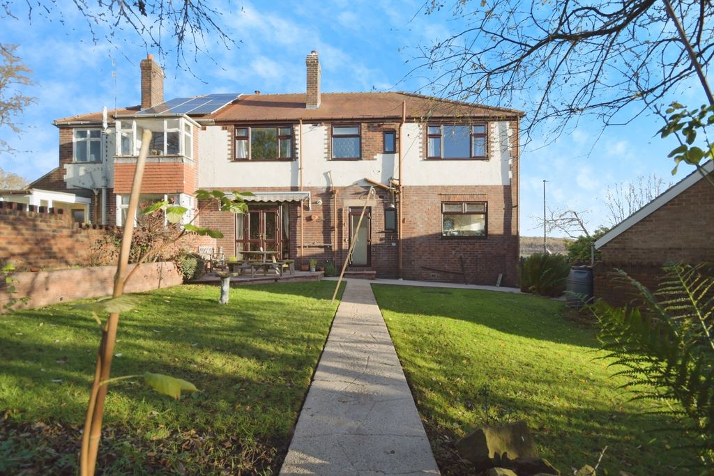 Chapeltown Road, Ecclesfield, Sheffield, South Yorkshire S35, 5 bed ...