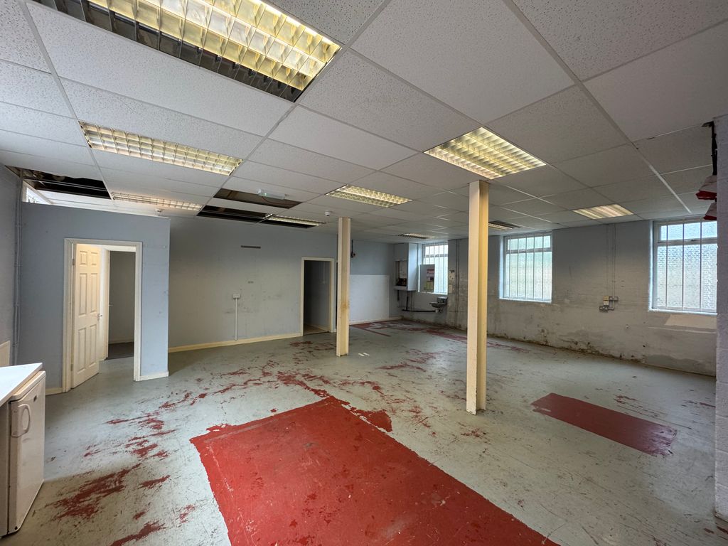 Mill Lane, Bramley, Leeds, West Yorkshire LS13, Light industrial to let ...
