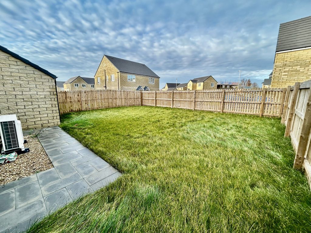 Elm Drive, Holbeach PE12, 3 bed detached house for sale, £250,000 ...