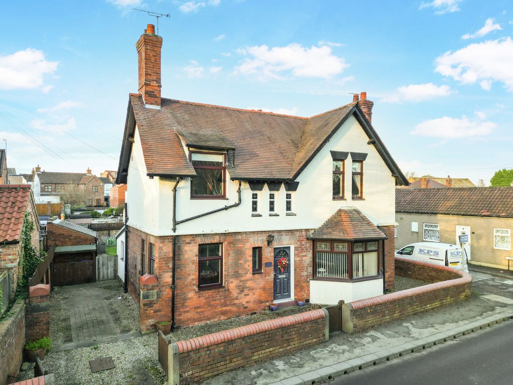 Old Police House, Low Street, Swinefleet, 8 DN14, 3 bed detached house ...