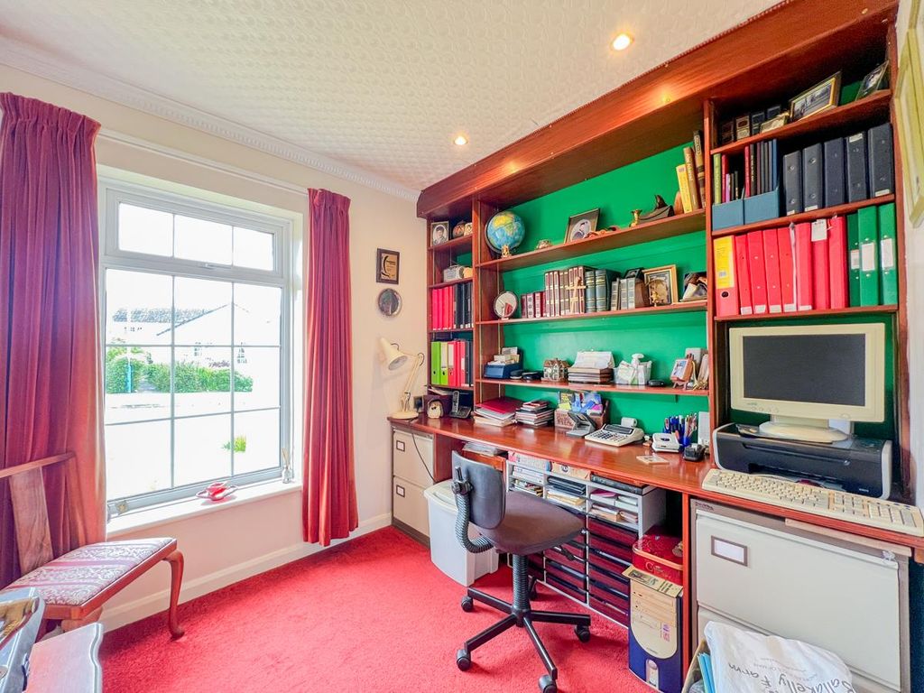 13 Harcroft Avenue, Saddlestone, Douglas IM2, 4 bed detached bungalow ...