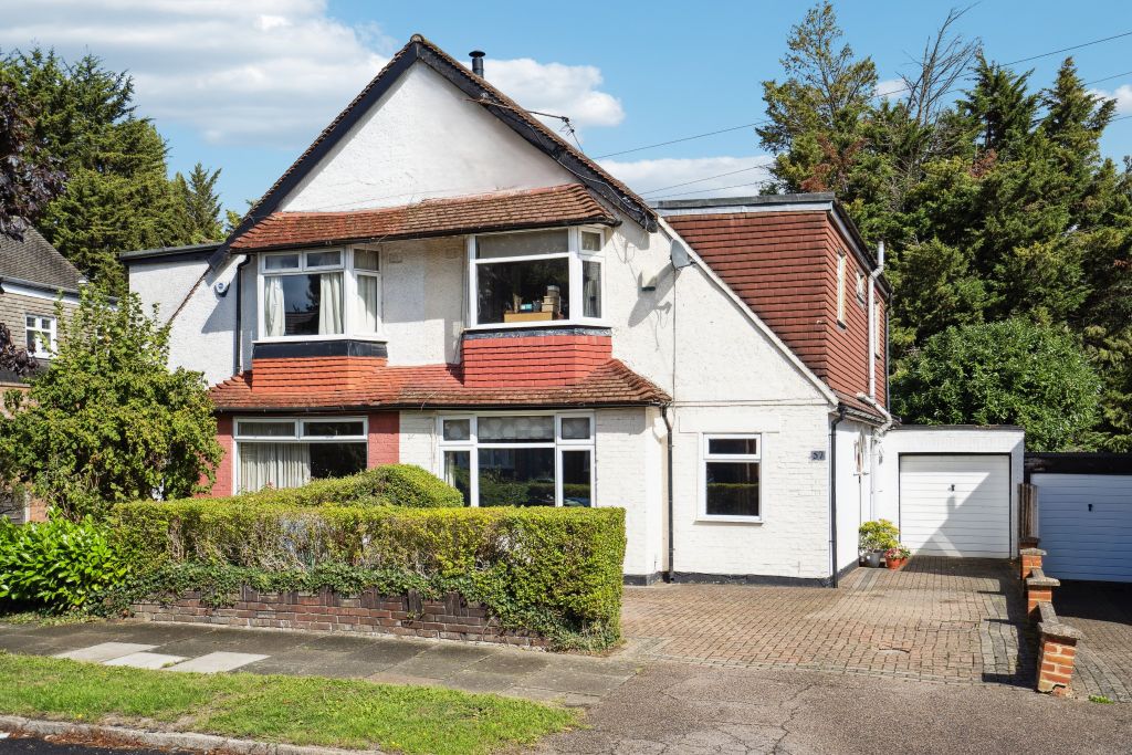 Sylvia Avenue, Hatch End, Pinner HA5, 4 bed semi-detached house for ...