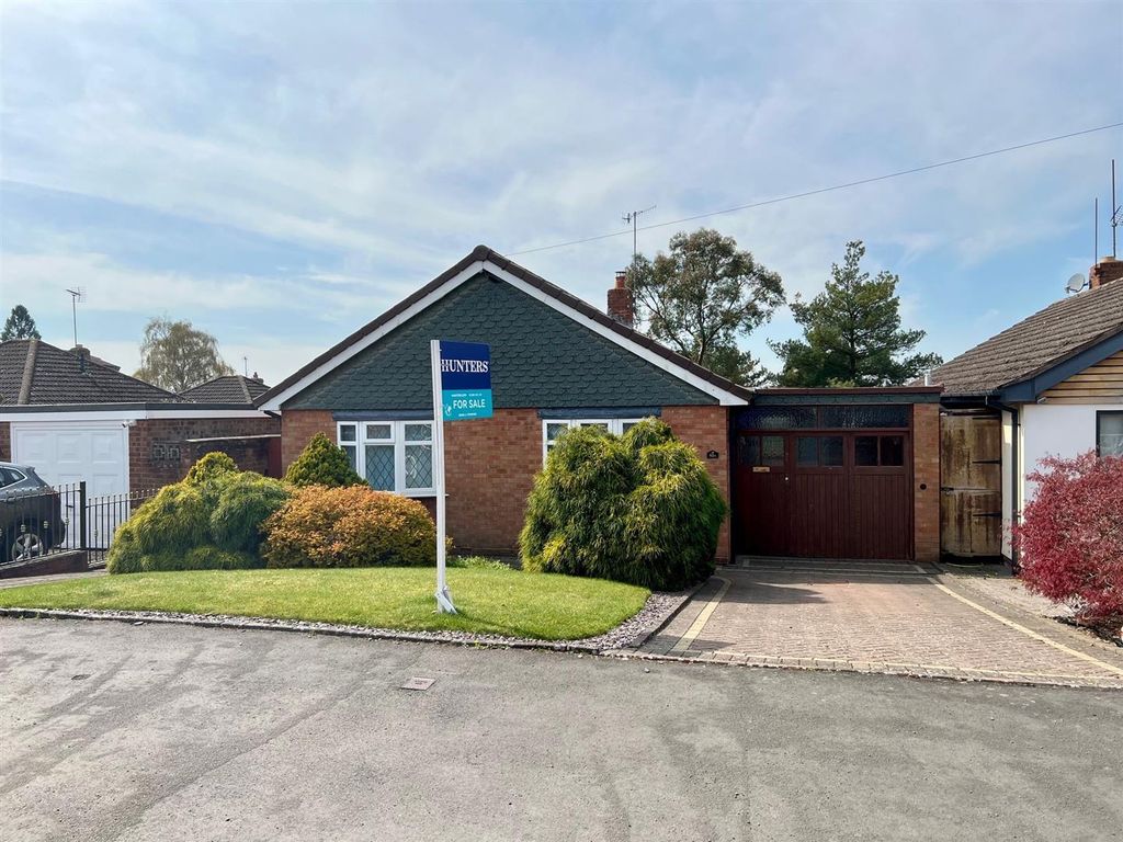 Love Lane, Stourbridge DY8, 2 bed detached bungalow for sale, £350,000 ...