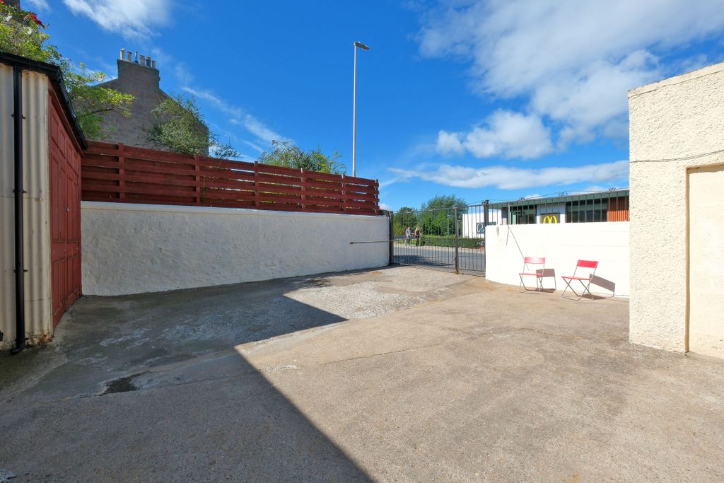16 Bedford Road, Kittybrewster, Aberdeen AB24, 3 bed detached house for ...