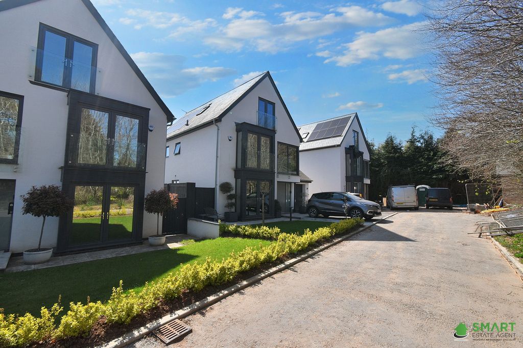 Regal Court, Exeter EX2, 5 bed detached house for sale, £950,000 ...