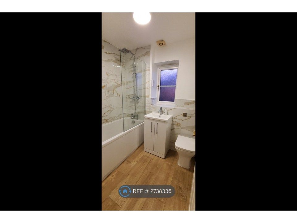 Denmark Street, Wokingham RG40, 2 bed end terrace house to rent, £1,700 ...