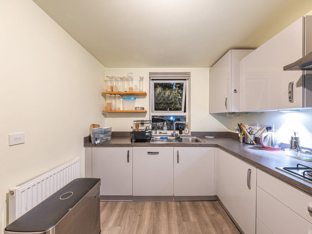 Burney Drive, Milton Keynes, Buckinghamshire MK17, 3 bed town house for ...