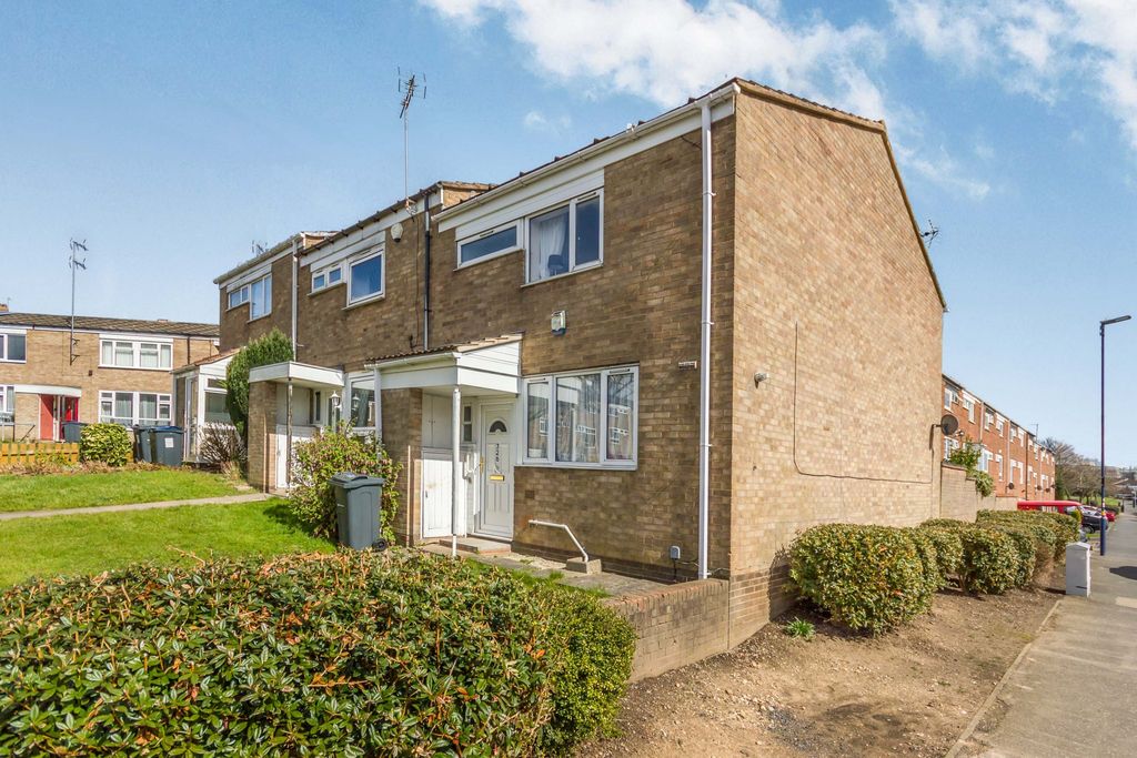 Simmons Drive, Birmingham B32, 3 bed property to rent, £1,200 pcm ...