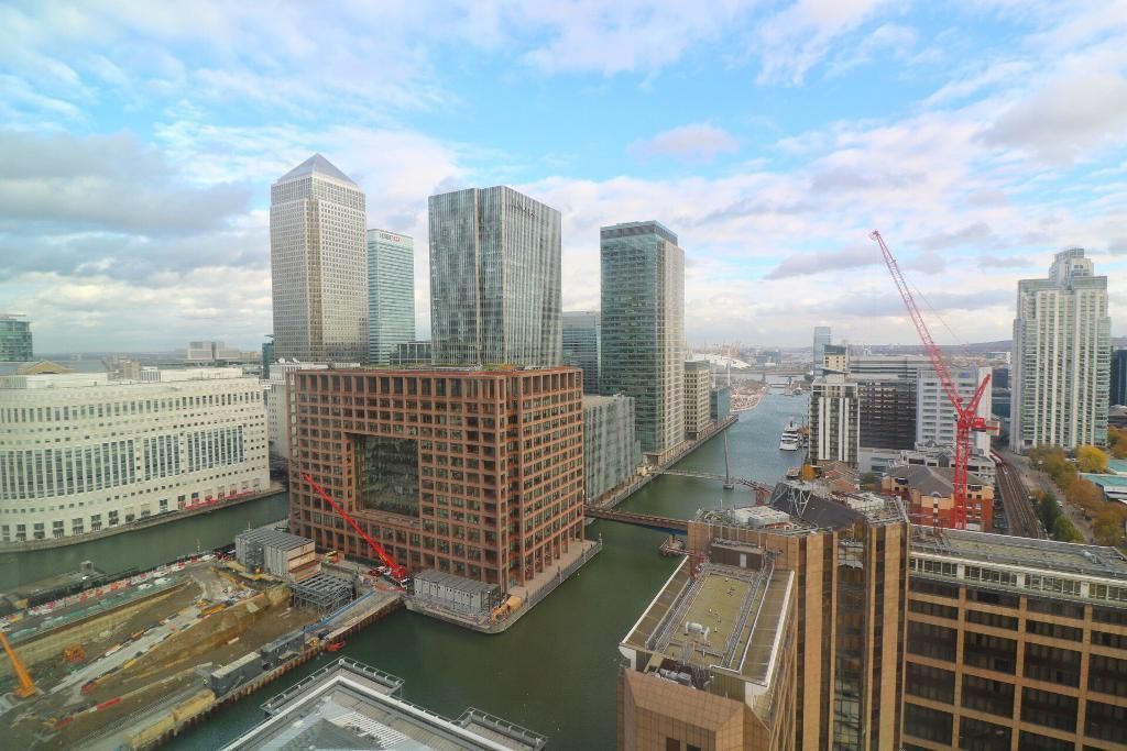 The Landmark East Tower, 24 Marsh Wall, Canary Wharf, London E14, 1 bed ...