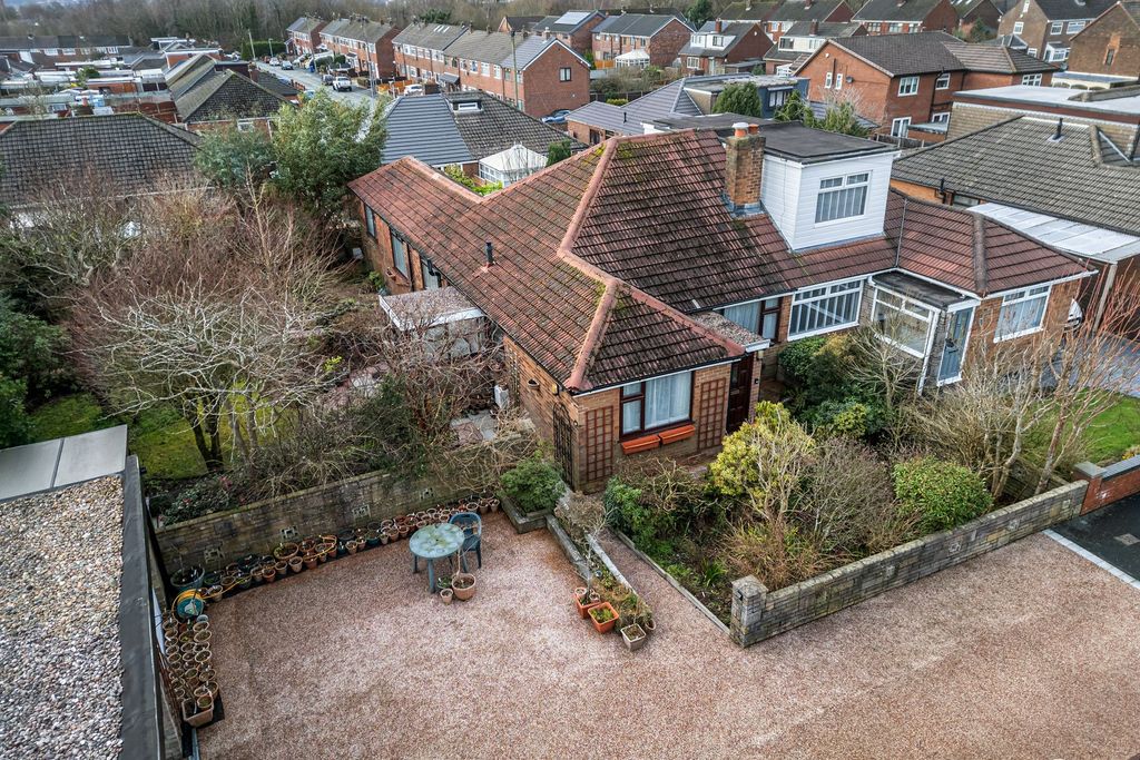 Burnham Grove, Wigan WN2, 3 bed semi-detached bungalow for sale, £ ...