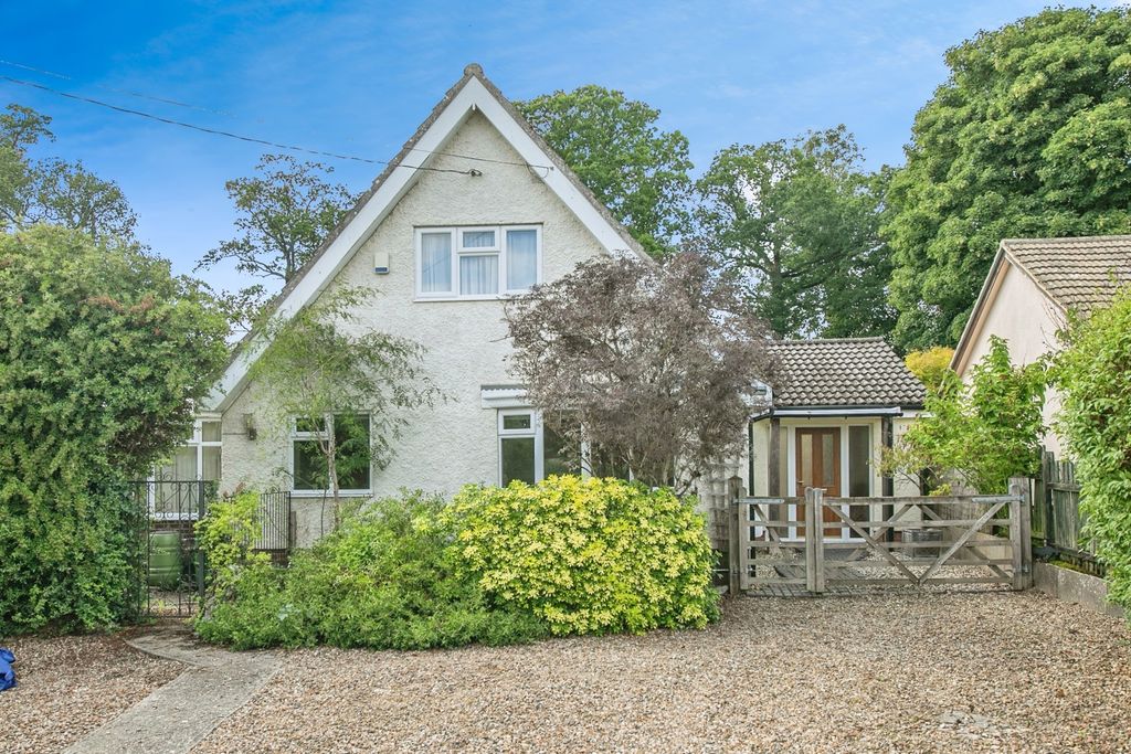 High Street, Long Melford, Sudbury, Suffolk CO10, 4 bed bungalow for ...
