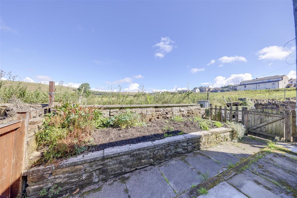 Commercial Street, Loveclough, Rossendale BB4, 3 bed terraced house for ...
