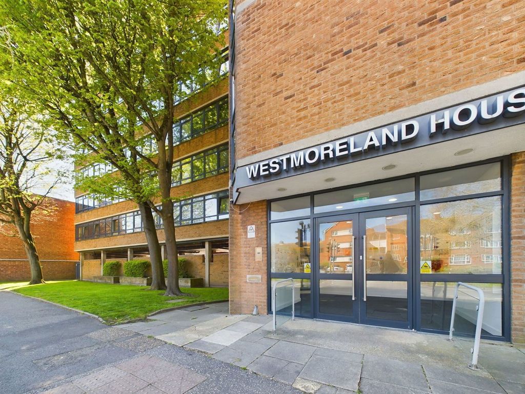 27 Strand Parade, Goring-By-Sea BN12, 1 bed flat for sale, £165,000 ...